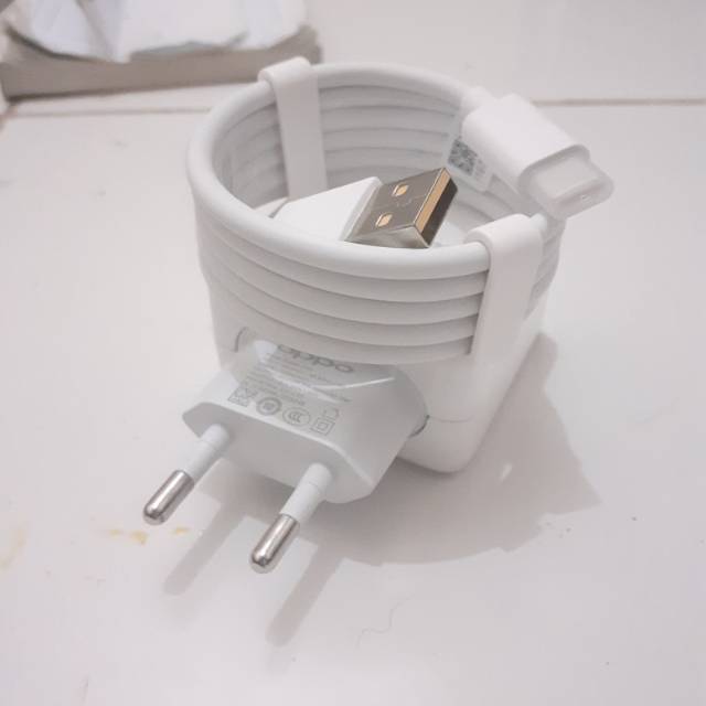 Jual CARGER CASAN REALME VOOC FAST CHARGING ORIGINAL USB TYPE C ORI 100% | Shopee Indonesia