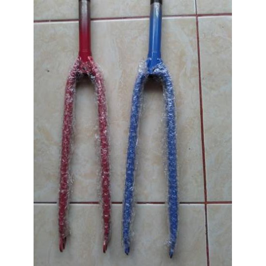 Jual ♘ Fork fixie 700c standard ulir hitam/fork fixie 700 c ™ | Shopee ...