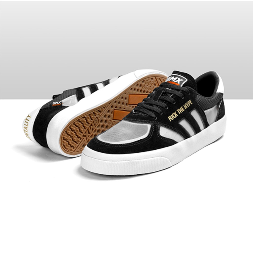 Jual GEOFFMAX x DOCHI SADEGA BLACK WHITE | Shopee Indonesia