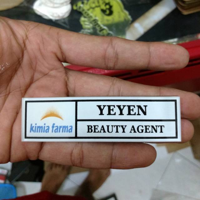 Jual NAMA DADA CUSTOM LOGO / NAME TAG PENITI / PIN NAMA DADA CUSTOM ...