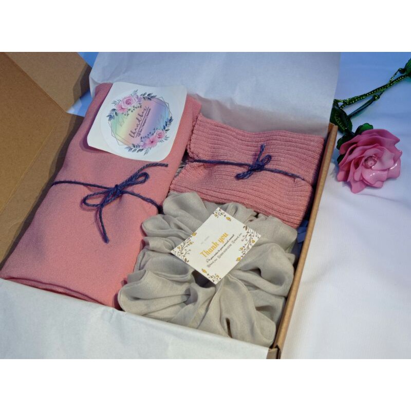 Jual Paket Hijab giftbox/hampers | Shopee Indonesia