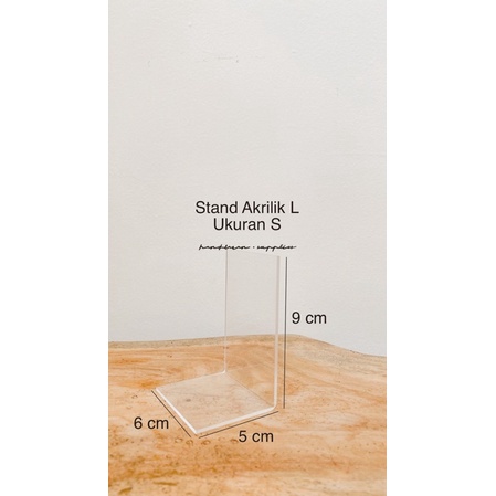 Jual STAND AKRILIK HANTARAN L | Shopee Indonesia