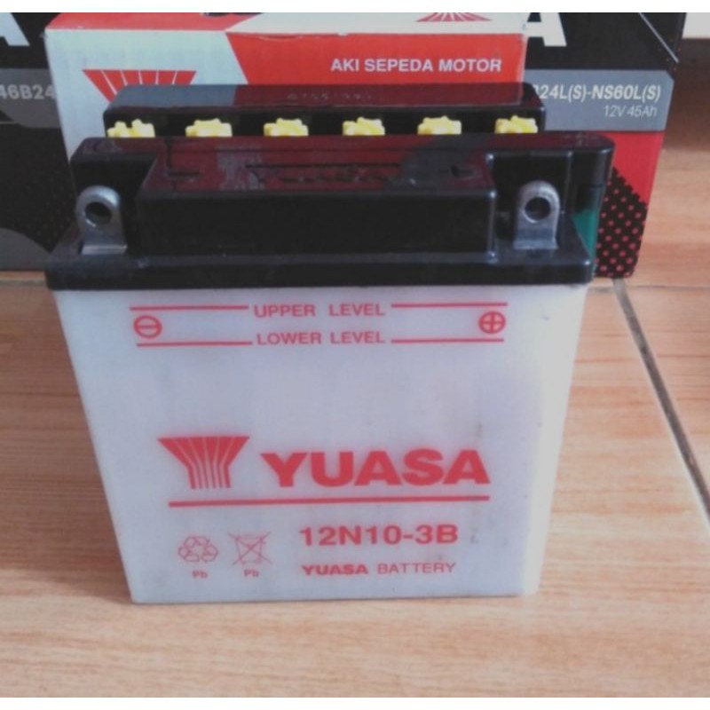 Jual AKI ACCU MOTOR VESPA YUASA 12N10 3B BASAH 10Ah | Shopee Indonesia