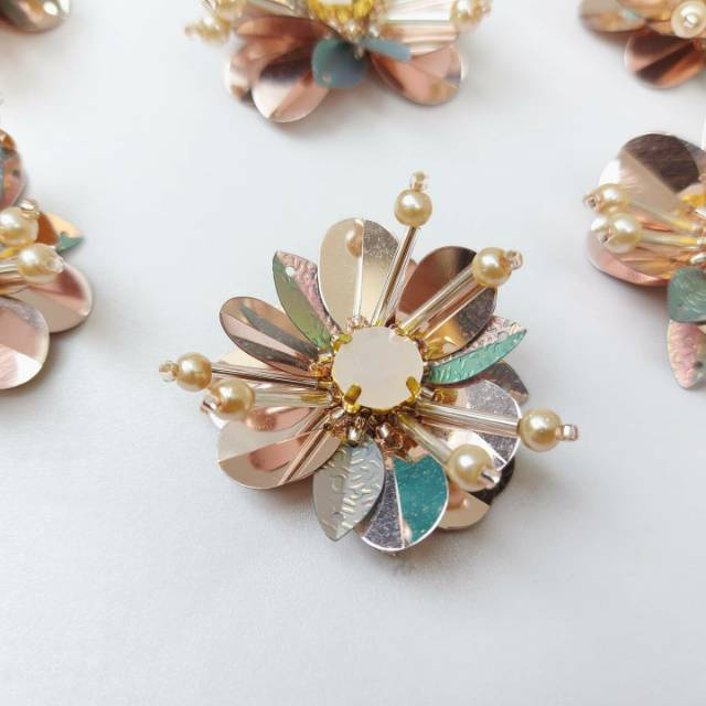 Jual PAYET RANGKAI BUNGA 3D RSLG005 *HARGA SATUAN | Shopee Indonesia