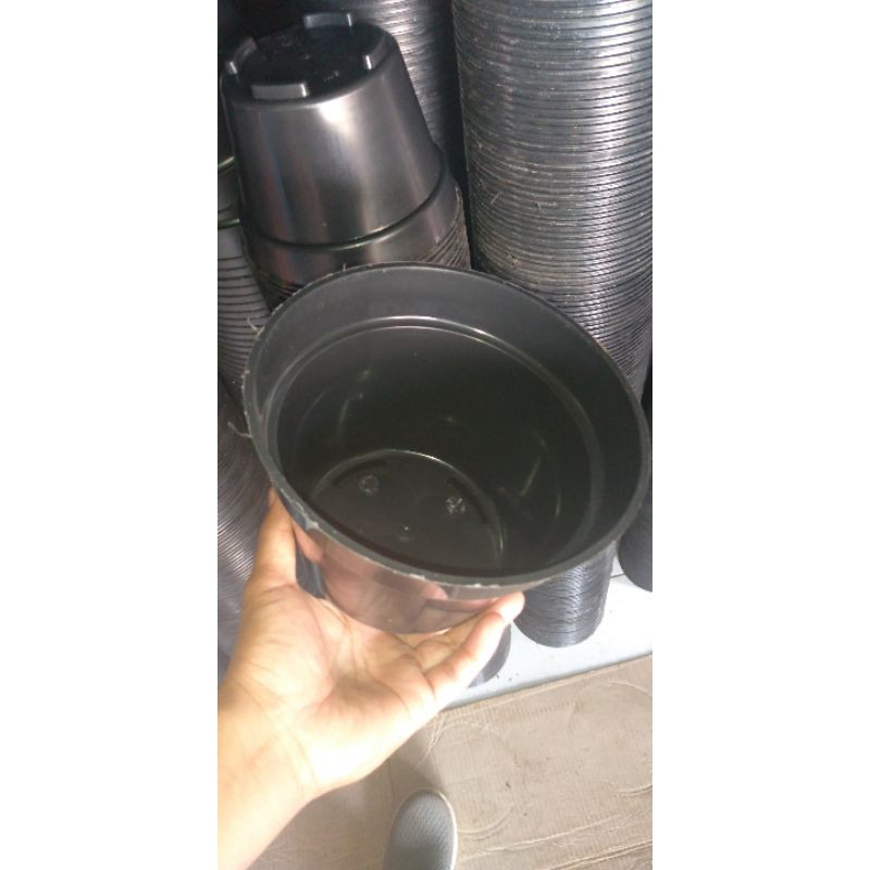 Jual pot hitam ukuran 17cm dan 20cm | Shopee Indonesia