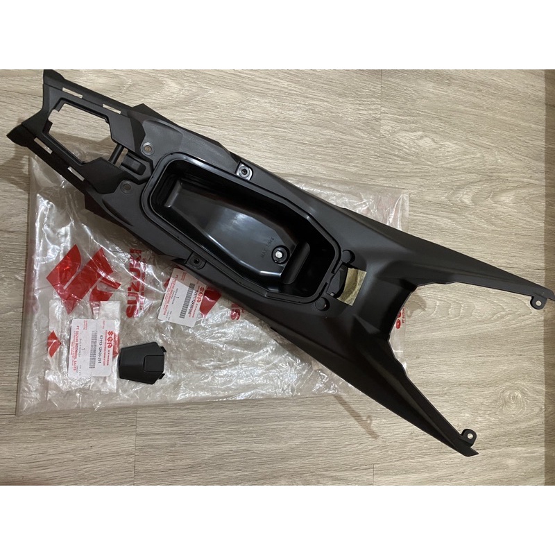 Jual BOX BAGASI TENGAH + TUTUP LID MAINTANCE TABUNG AIR RADIATOR SATRIA ...