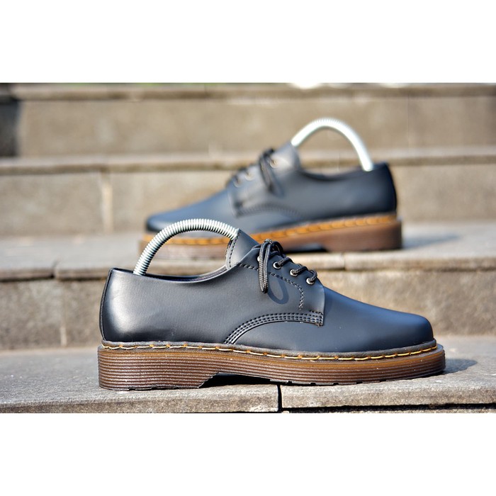 Jual Promo Sepatu Casual Pria Formal Docmart Low Boots |Black Gum - 39 ...