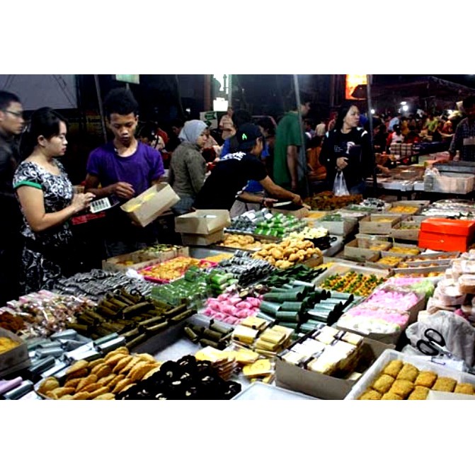 Jual Kue Subuh Pasar Senen / Kue Basah / Jajanan Pasar Senen / Kue ...