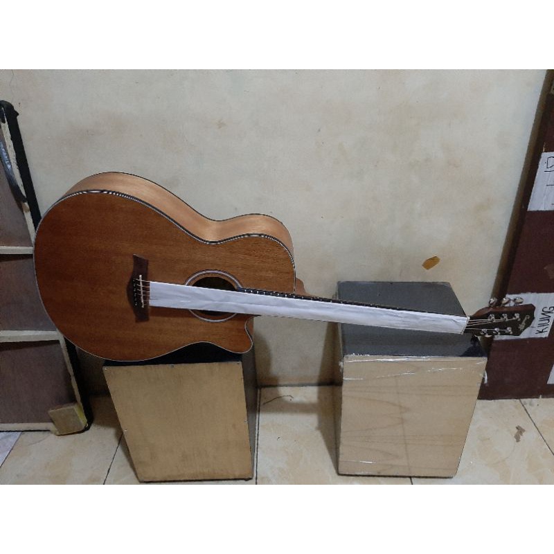 Jual Gitar akustik COWBOY Gwc235ns original | Shopee Indonesia