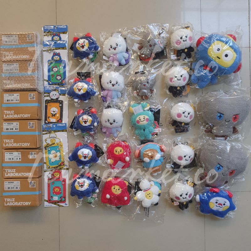 Jual [BACA DESC] TRUZ x LINE STORE OFFICIAL Flat Fur Diamond Keyring | Minini BC / Regular (box ...