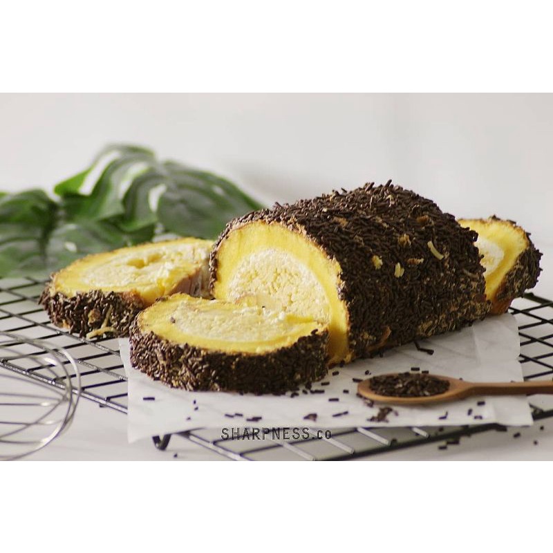 Jual BOLU MERANTI TOPPING MESES / COKLAT | Shopee Indonesia