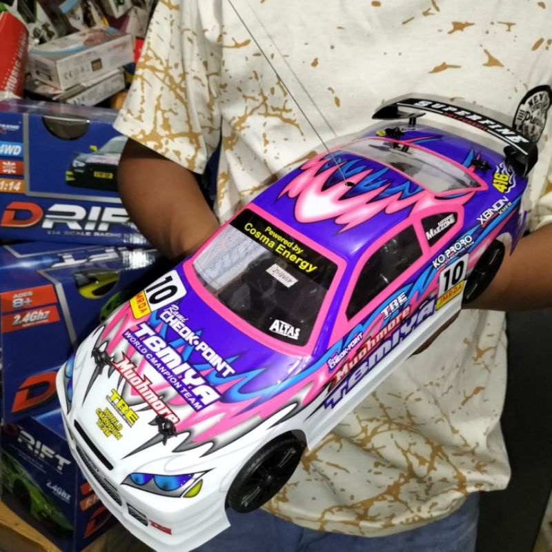 Jual Rc Drift Mobil Remote Control Sedan Drift Body Lentur 4WD Scale 1: ...