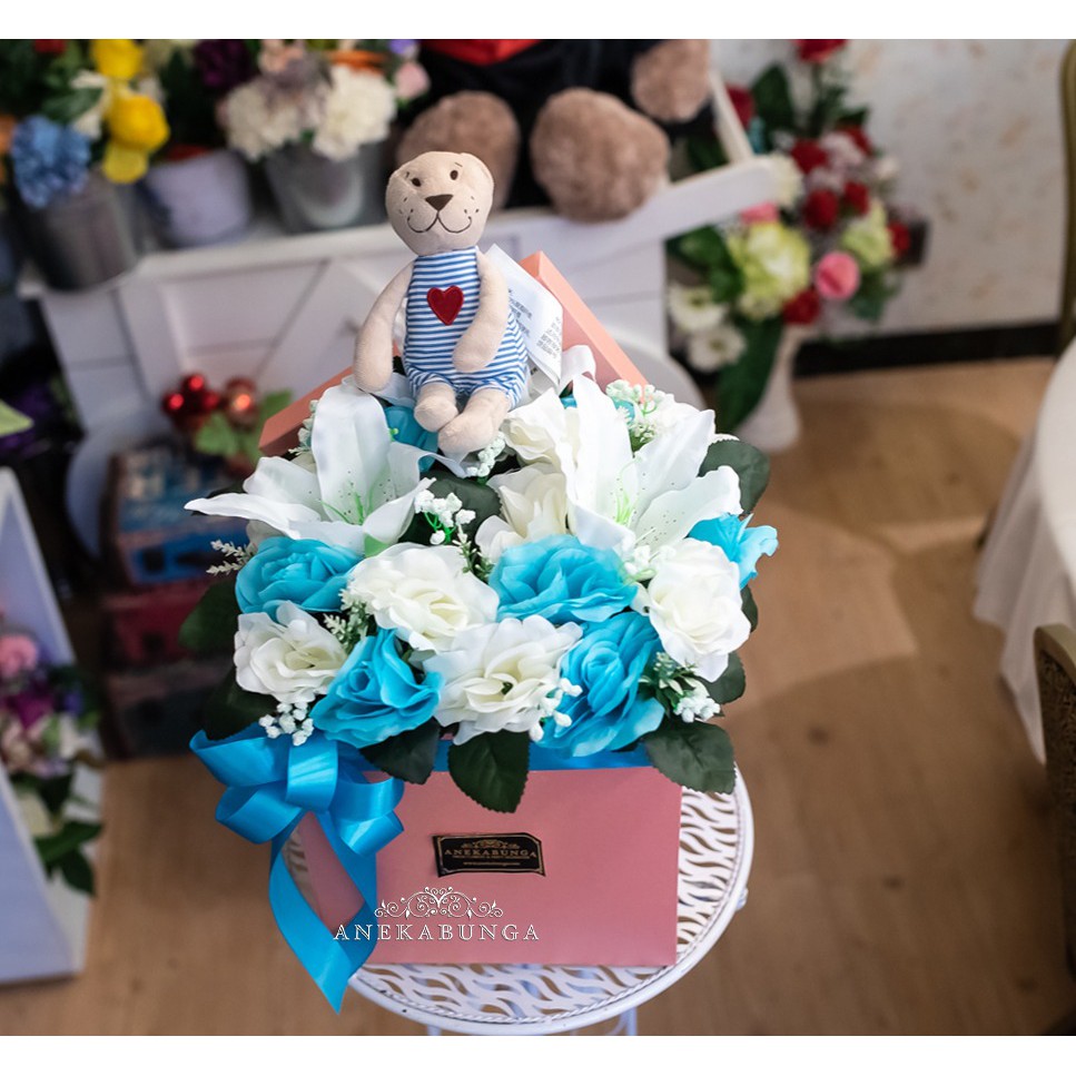 Jual Artificial Rose Flower Box Doll Rangkaian Bunga Kotak Mawar ...