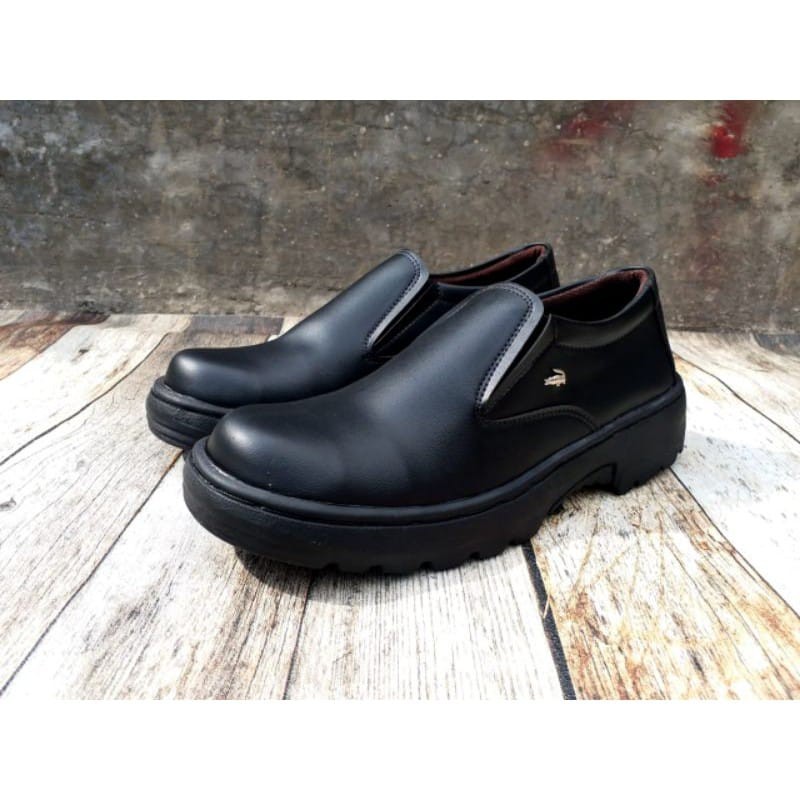 Jual Sepatu Safety Septi Septy Sefti Safty Sefty Shoes Pria Slip On ...