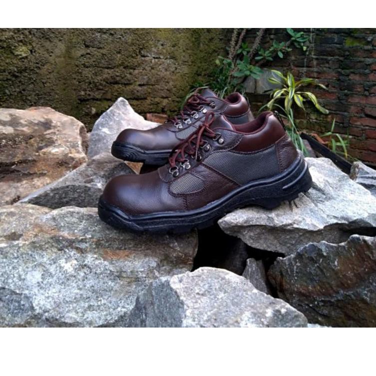Jual sepatu pendek safety tali bahan kulit ujung besi kerja kantor dan ...