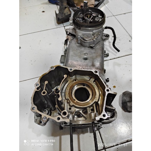 Jual Crankcase kiri dan tutup gearbok blok crangcase tengah cvt kiri ...
