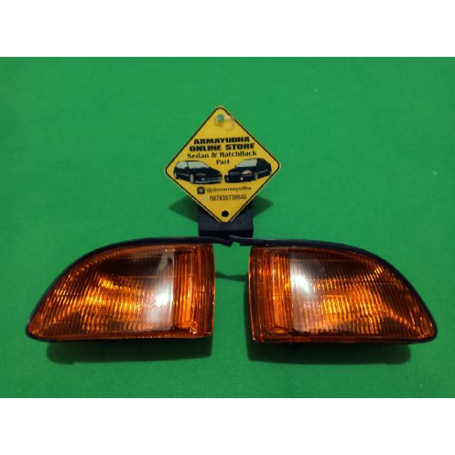 Jual Lampu Sein Corner Lamp Mitsubishi Galant Hiu Kuning | Shopee Indonesia