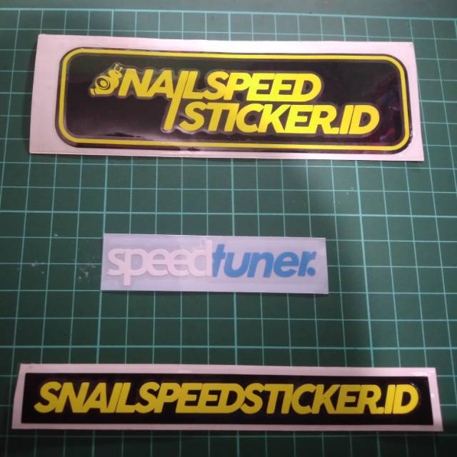 Jual Sticker helmet visor universal logo SPEEDTUNER 8cm | Shopee Indonesia