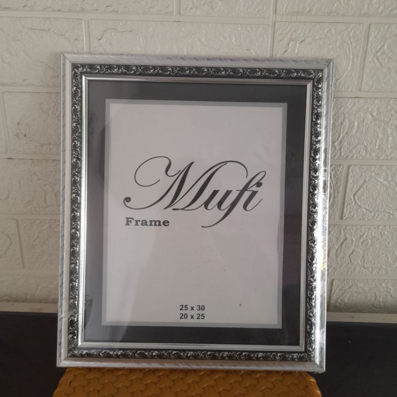 Jual frame 10R pajangan dinding cocok untuk foto wisuda,wedding dan ...