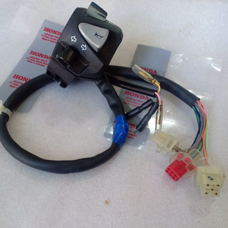 Jual Saklar holder kanan kiri PCX switch holder saklar kanan kiri all ...