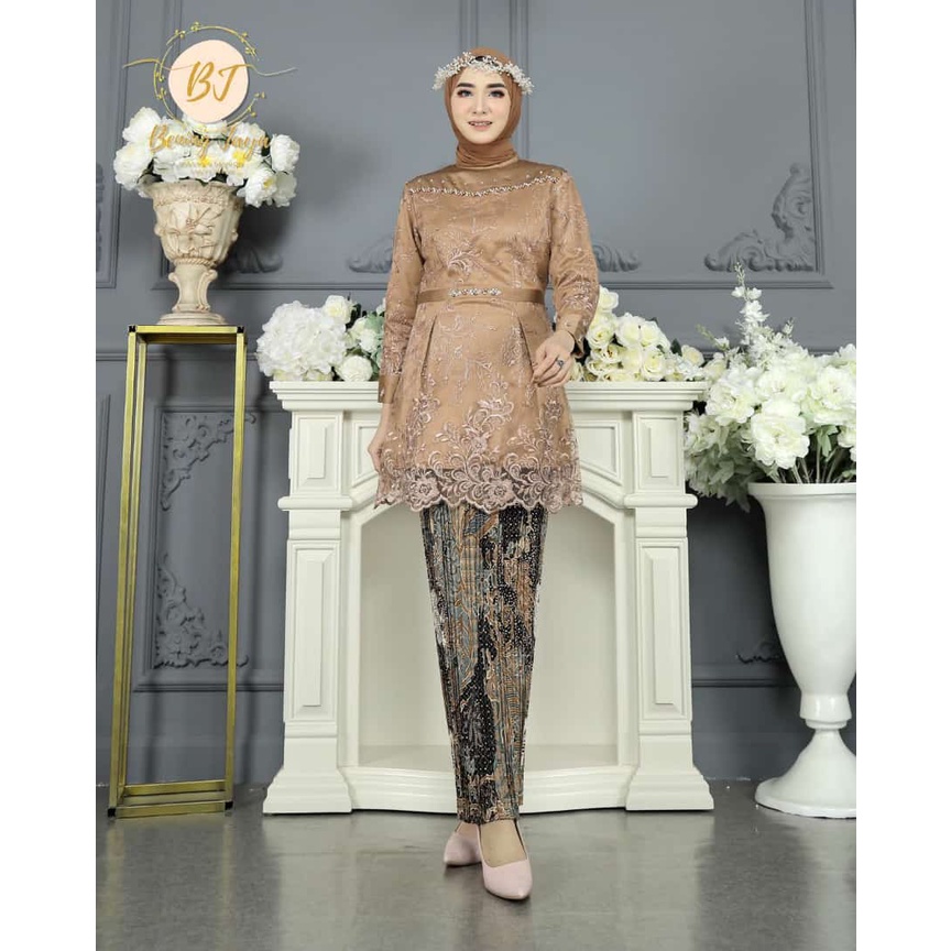 Jual NEW MODEL KEBAYA/SETELAN KEBAYA/SERAGAM KELUARGA | Shopee Indonesia