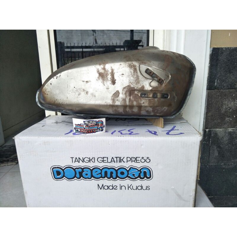 Jual tangki tengki cb cb100 press doraemon original | Shopee Indonesia