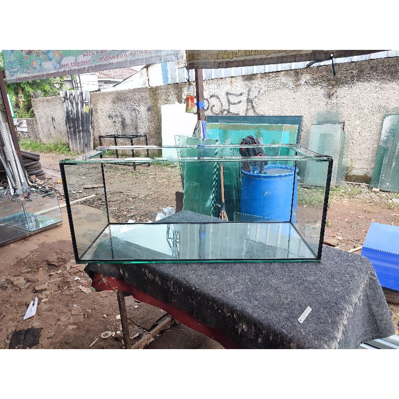 Jual AQUARIUM KACA 120X50X50 FULL 8MM FULL LEM HITAM | Shopee Indonesia