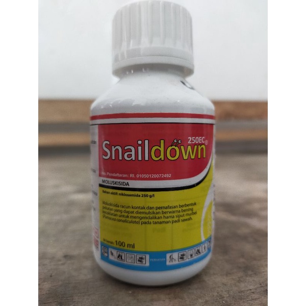 Jual Moluksida Snaildown 250 EC 100 ml - bahan kimia Pembasi Keong racun atau Siput | Shopee ...