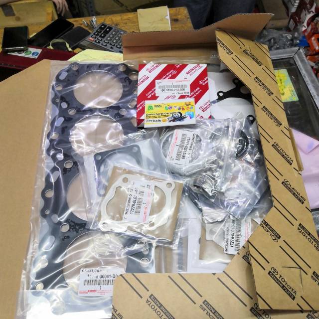 Jual Packing mesin full set komplit innova fortuner hilux diesel ...