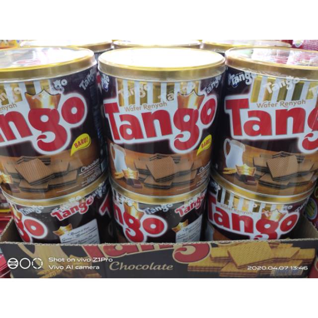 Jual CN - Makanan Ringan / Biscuit / Kue Lebaran Tango Wafer Coklat ...