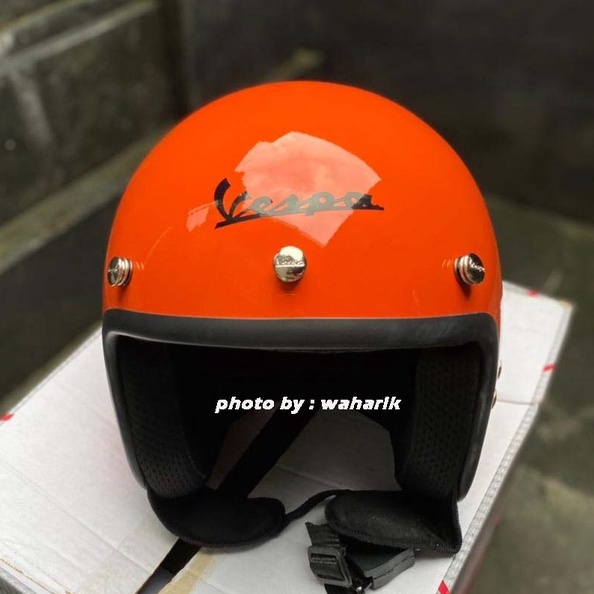 Jual helm vespa retro orange | Shopee Indonesia