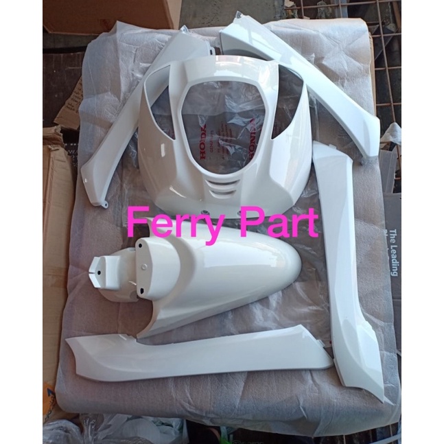 Jual paketan cover bodi depan tameng lampu sayap lr underside spakbor ...