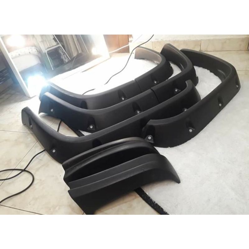 Jual Over fender Nissan Terrano model baut L | Shopee Indonesia