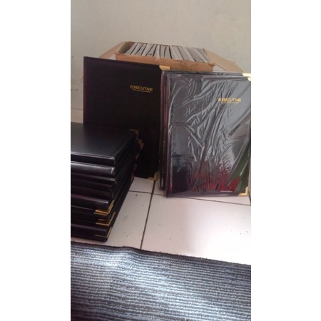 Jual MAP Dokumen ECECUTIVE HITAM F4 Polio Isi 20 sheet | Shopee Indonesia