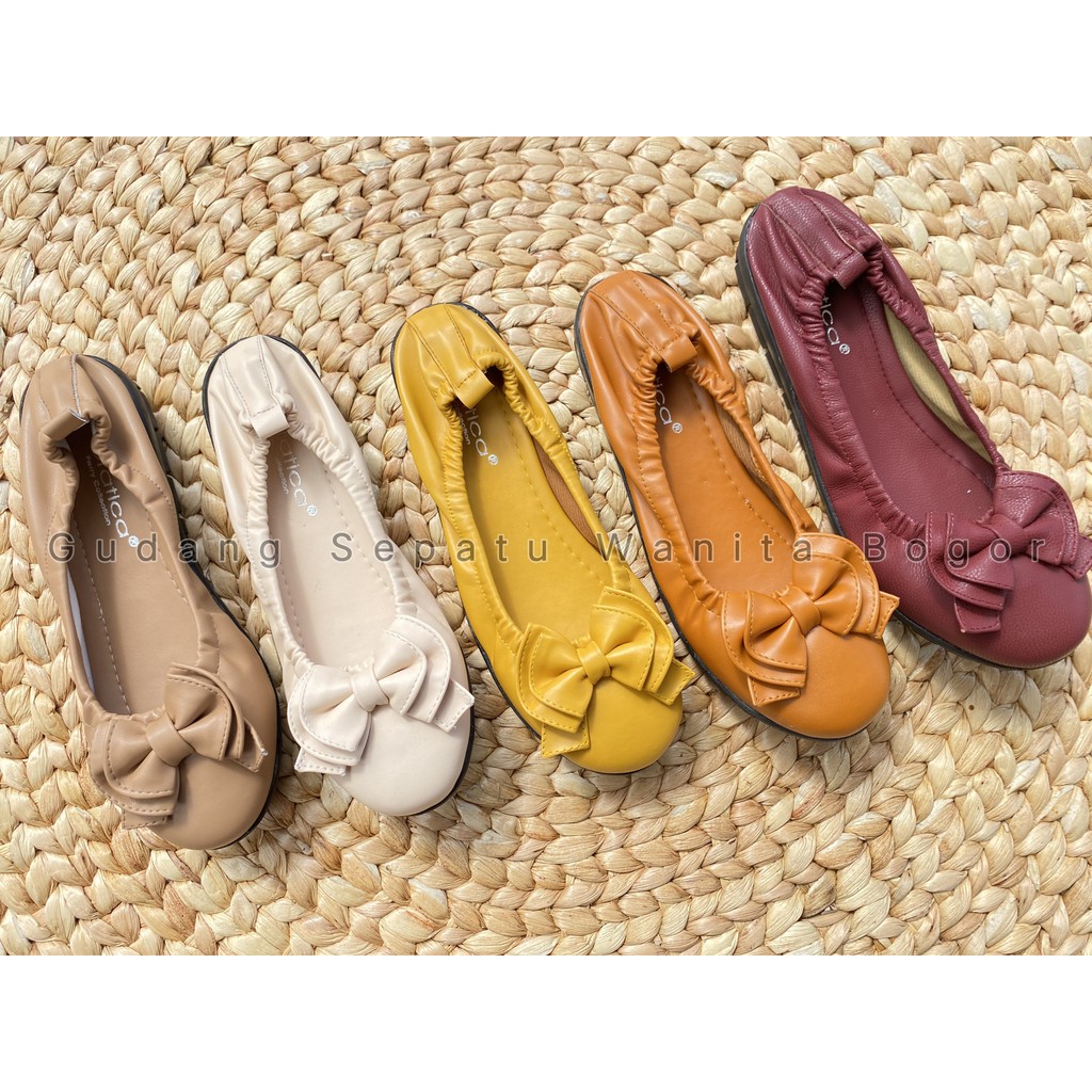 Jual Gratica Sepatu Wanita Flat Shoes Pita Balet AS 31 | Shopee Indonesia