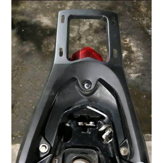 Jual Breket box vario 150 vario 125 old vario 125 new led Dudukan box ...