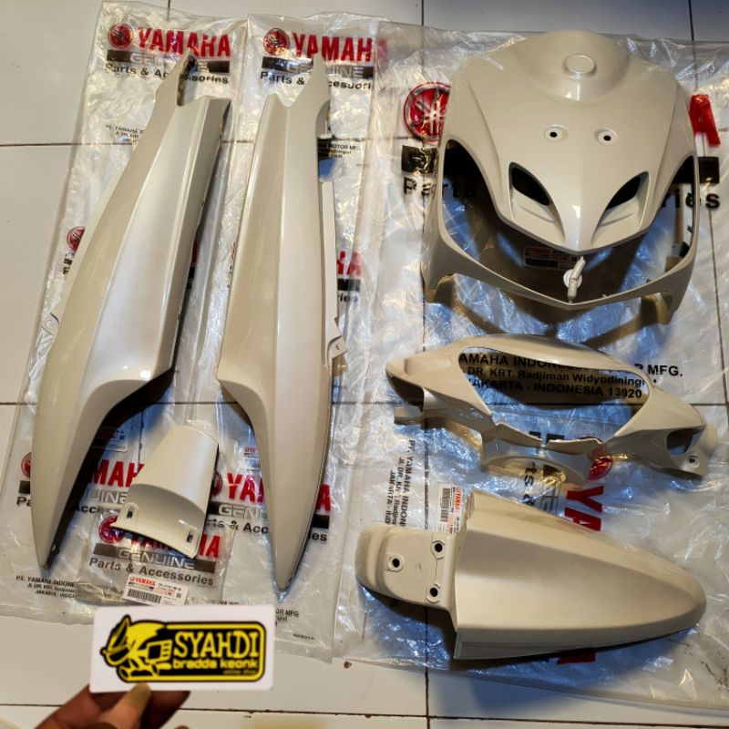 Jual BODY ALUS SET MIO SMILE ORIGINAL YAMAHA WARNA PUTIH | Shopee Indonesia