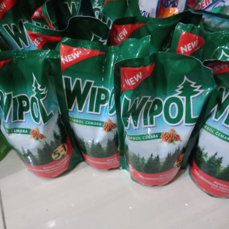 Jual WIPOL Karbol Cemara 750ml | Shopee Indonesia