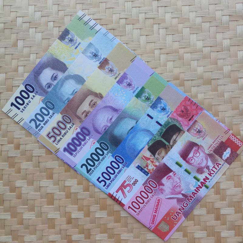 Jual uang mainan Besar 1pak pecahan lengkap isi 22-28 lembar | Shopee ...