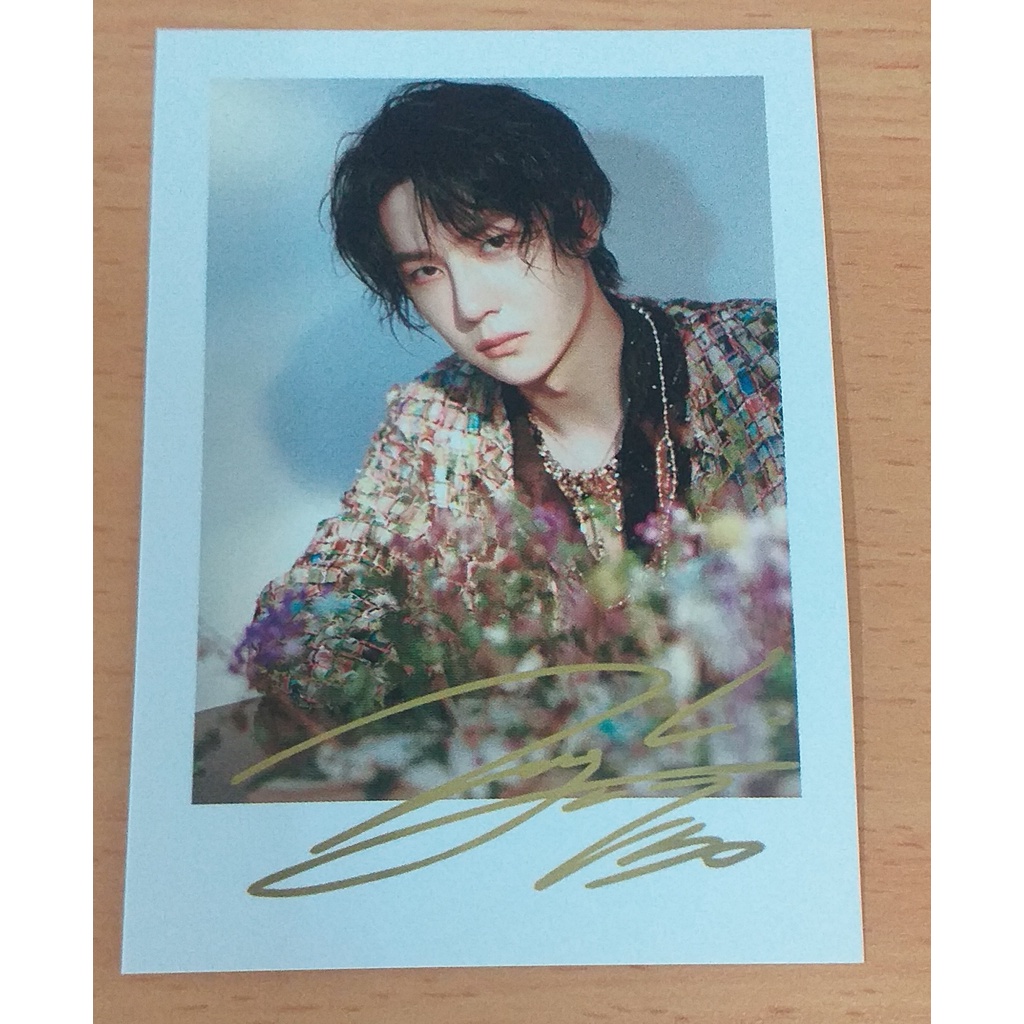 Jual WANG YIBO Signature Photocard (Import Quality) | Shopee Indonesia