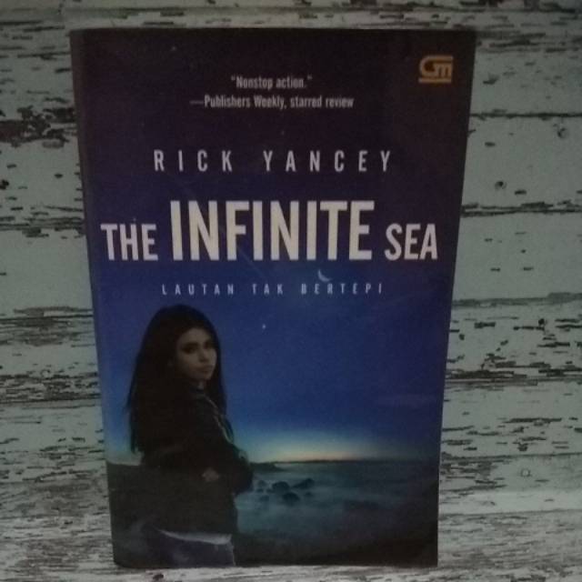 Jual The Infinite Sea - Lautan Tak Bertepi by Rick Yancey : The 5th ...
