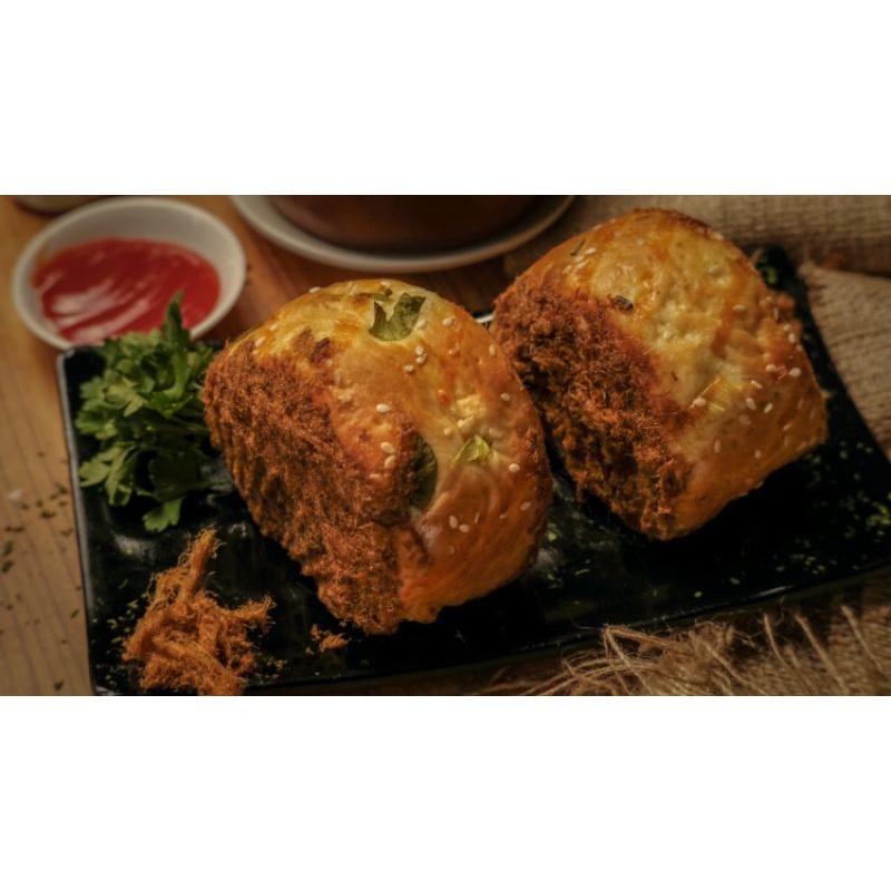 Jual Roll Abon Sapi Breadtalk Mako Bakery Viral Sari Roti Cromboloni ...