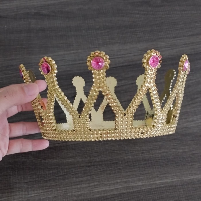 Jual Mahkota Raja dan Ratu / Mahkota Gold dan silver | Shopee Indonesia
