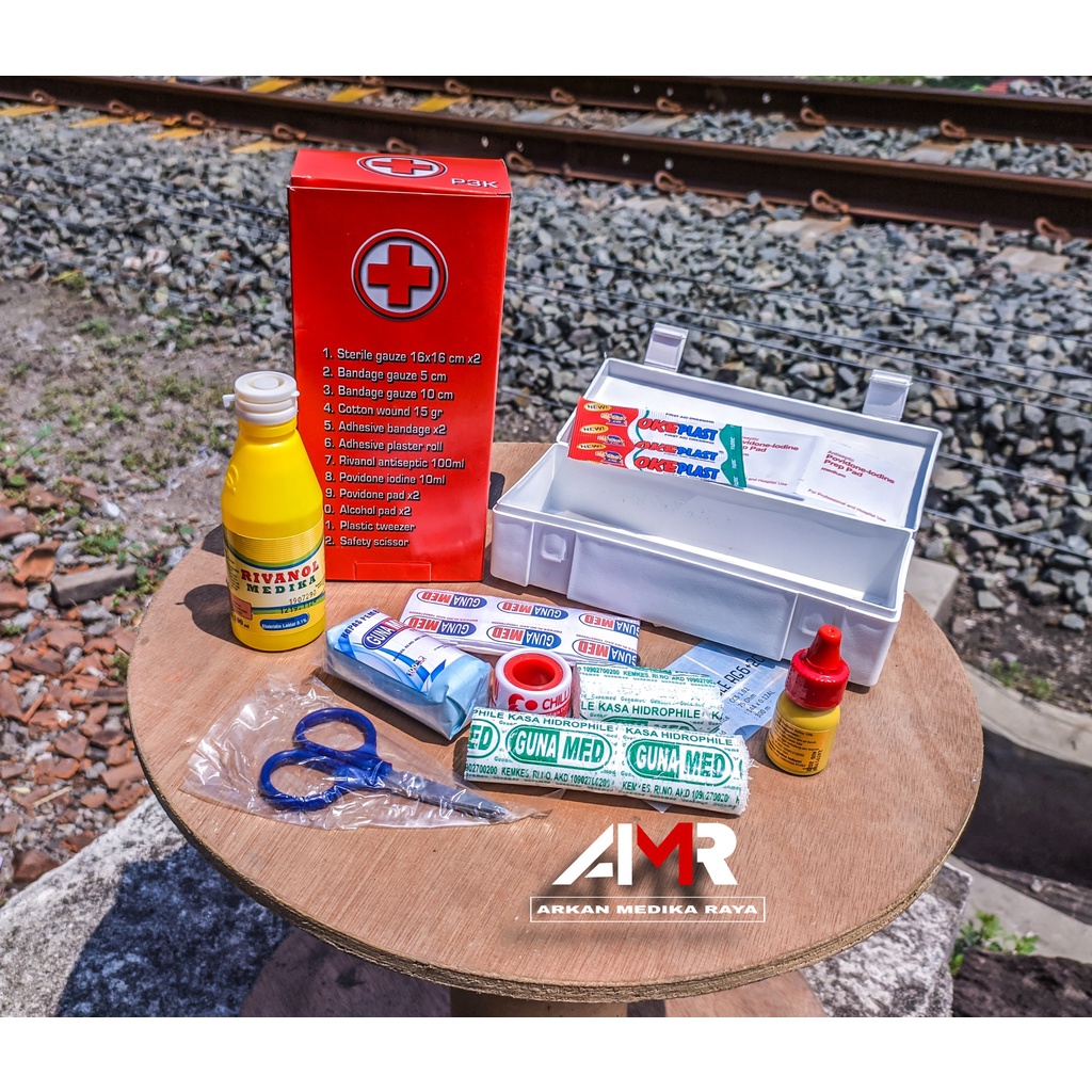 Jual ONEMED - Kotak P3K + Isi (Set) / Kotak P3K Mobil + Isi | Shopee ...