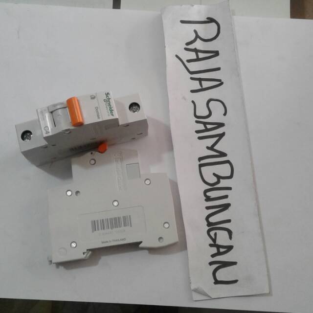 Jual MCB Schneider electric 4 A pemutus aliran listrik pemutus sirkit 4A | Shopee Indonesia