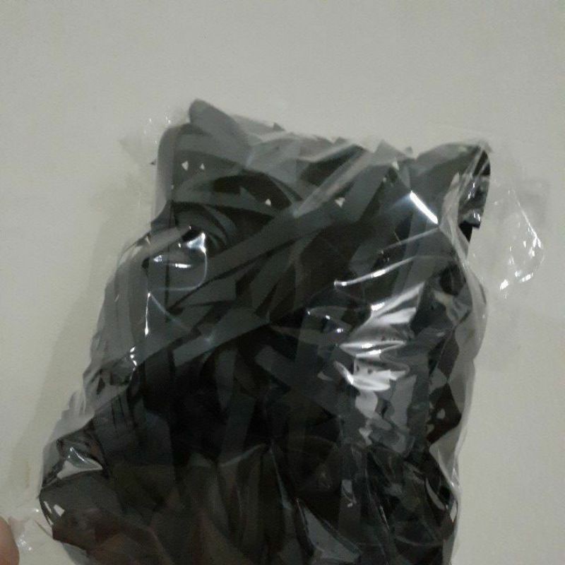 Jual shredded paper hitam/kertas hitam/kertas kawul hitam/black paper ...