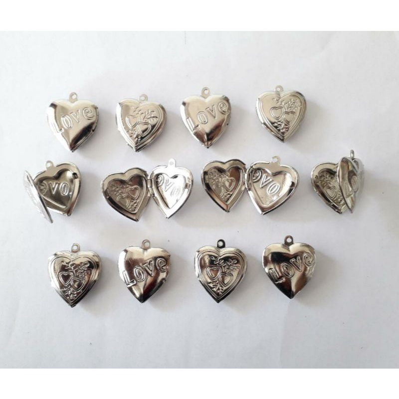 Jual Liontin Wadah Foto Buka Tutup Hati Chrome Lusinan 12pcs Grosir ...