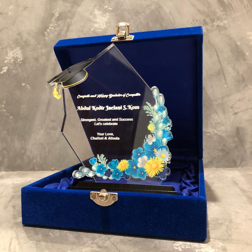 Jual PLAKAT AKRILIK CUSTOM, PLAKAT GRADUATION, PLAKAT WISUDA, KADO ...