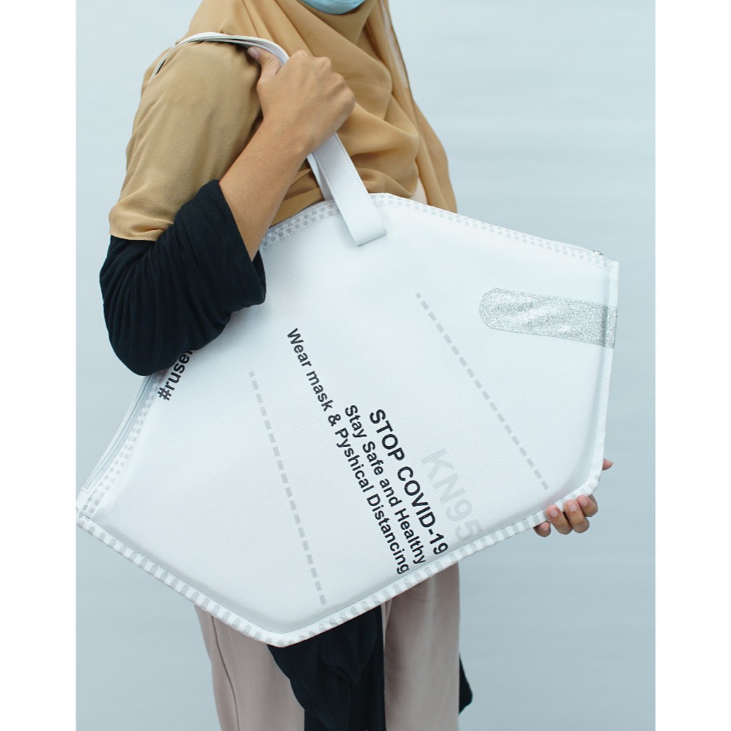 Jual TOTE / TAS MASKER KN-95 CUSTOM NAMA PRE ORDER | Shopee Indonesia