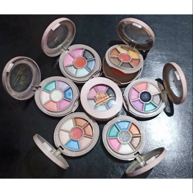Jual Eyeshadow & Blusson KR Glitter | Shopee Indonesia